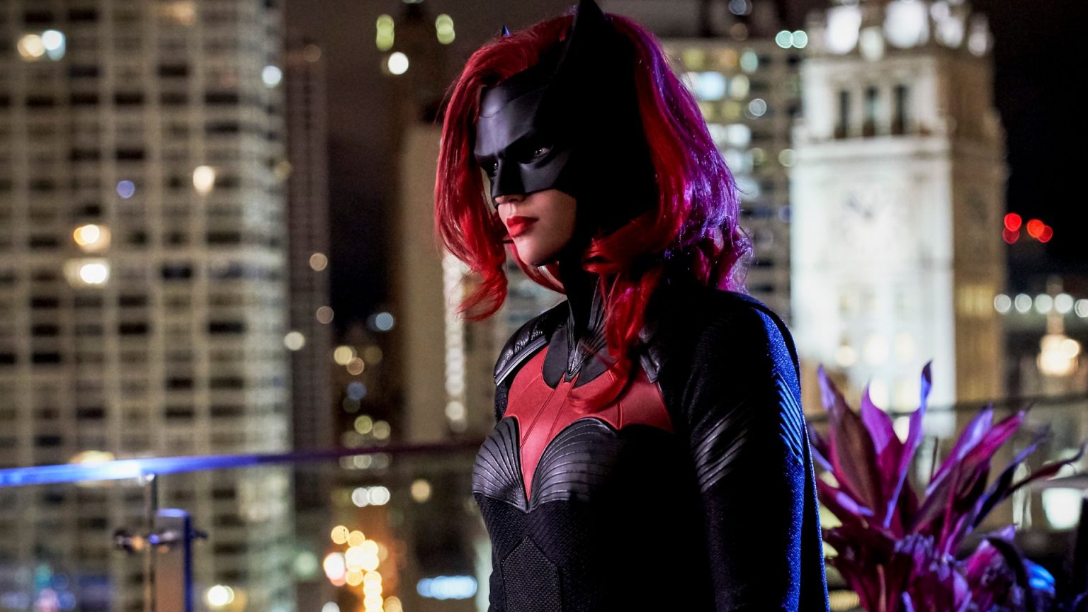 Alice Could Portray the Lead Villain in Batwoman and Bring with Herself ...